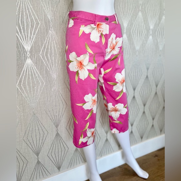 Lauren Ralph Lauren | Pants & Jumpsuits | Lauren Ralph Lauren Pink Hibiscus Capri Pant | Poshmark